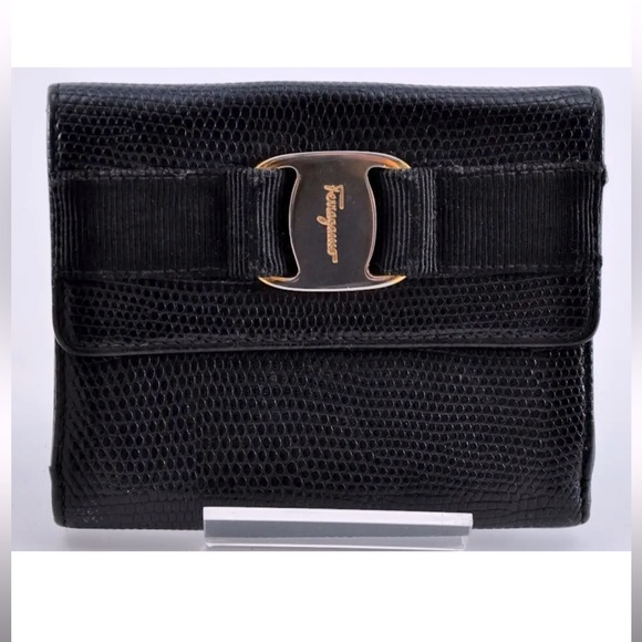 Salvatore Ferragamo | Bags | 74 Ferragamo Vara Bow Wallet Exotic Lizard ...